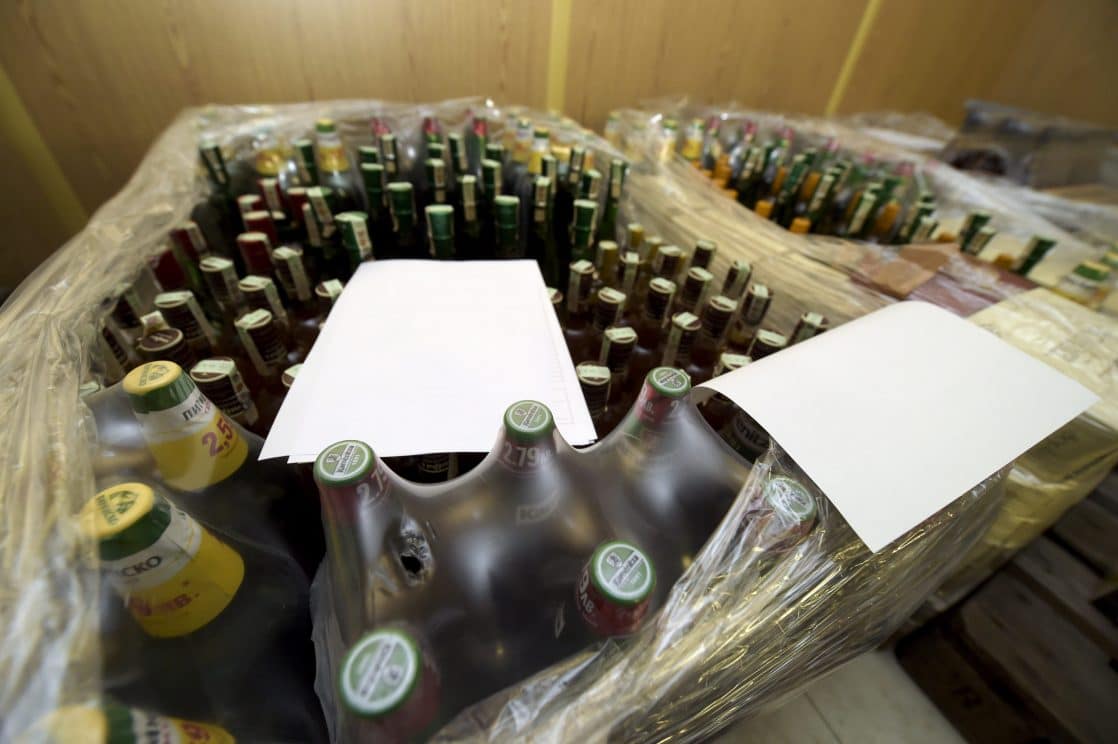 HS: Facebook-ryhmästä viinaa kotiovelle ympäri vuorokauden | Verkkouutiset