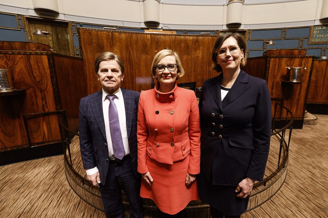 Paula Risikko, Mauri Pekkarinen ja Tuula Haatainen puhemiehiksi ...