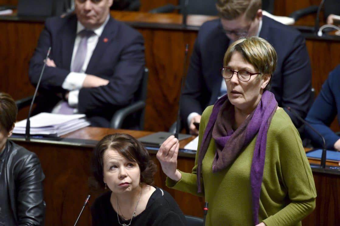 Vihreiden Satu Hassi: Emme sanele muille, miten pitää kulkea ...