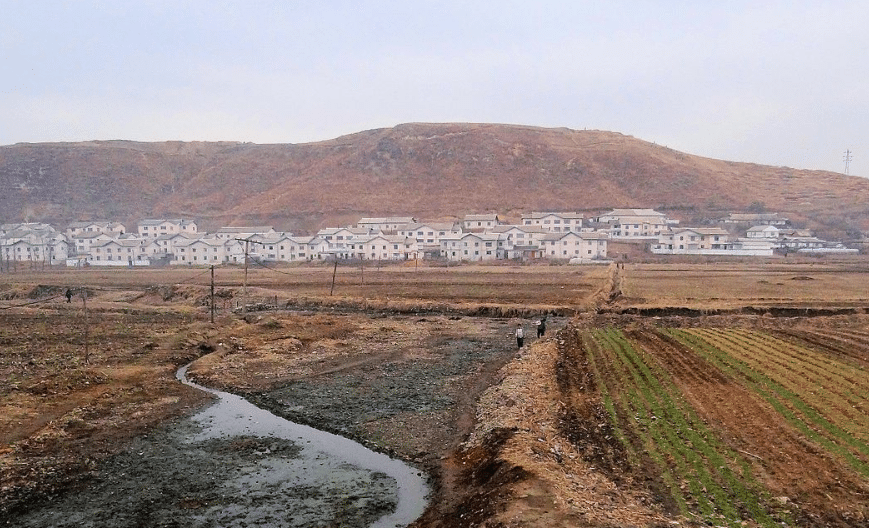 Pohjoiskorealaisia pakotetaan avaamaan tilejä, osa rahasta hallinnolle ...