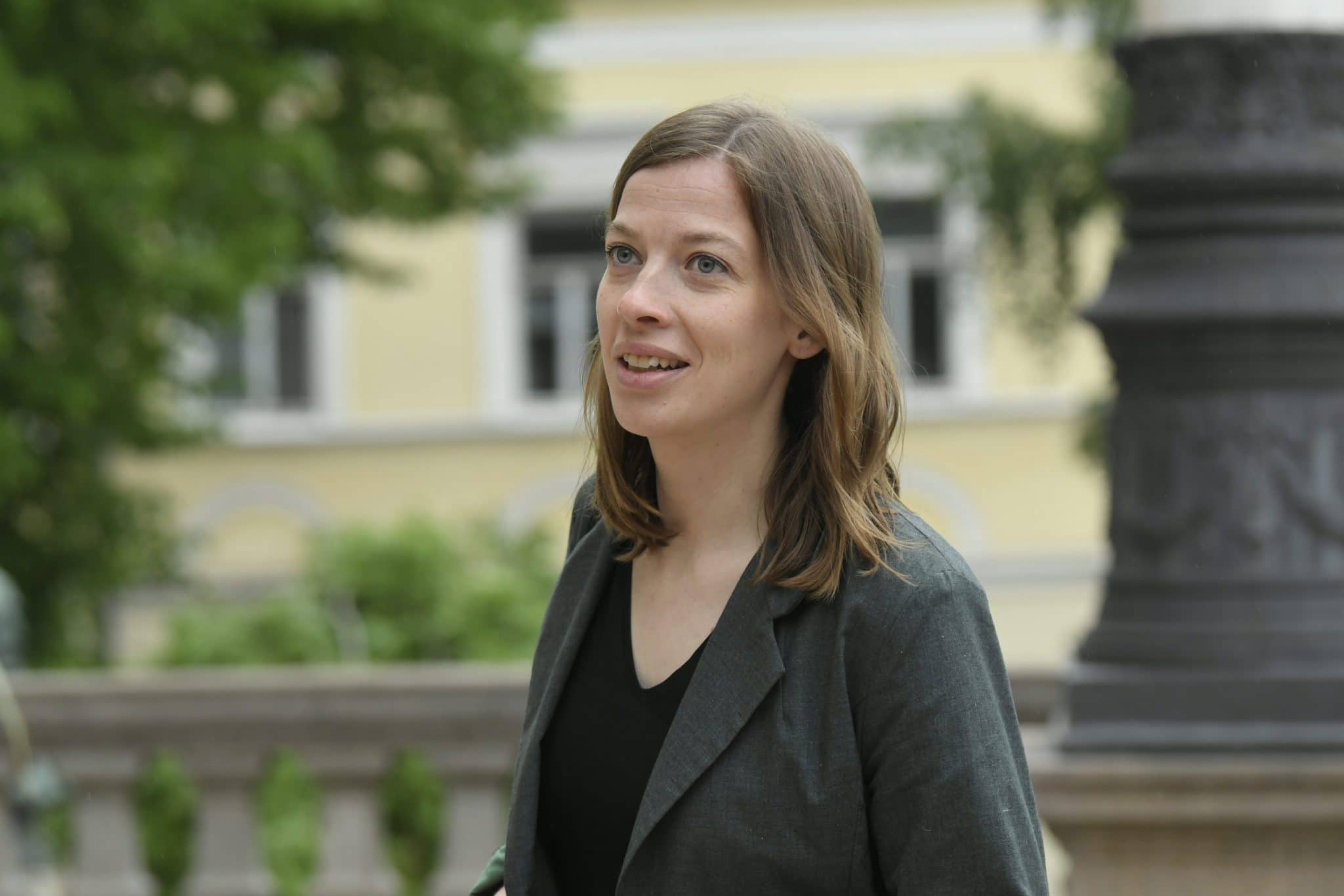 Li Andersson vaatii loppua leikkauslistoille | Verkkouutiset