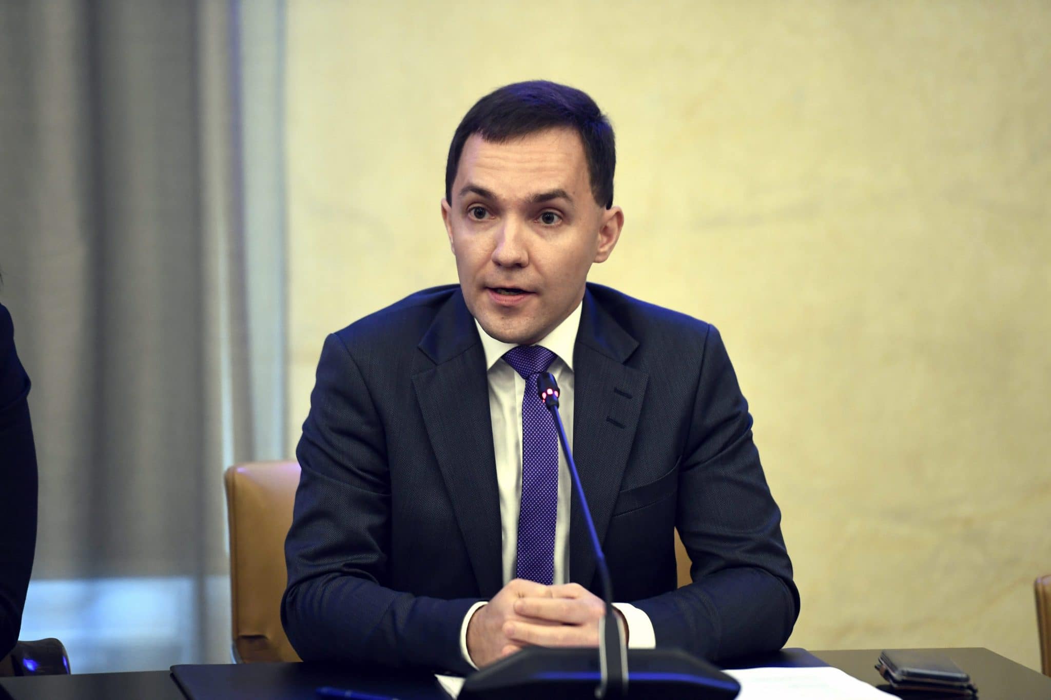 Wille Rydman onnittelee Kirsi Pihaa | Verkkouutiset