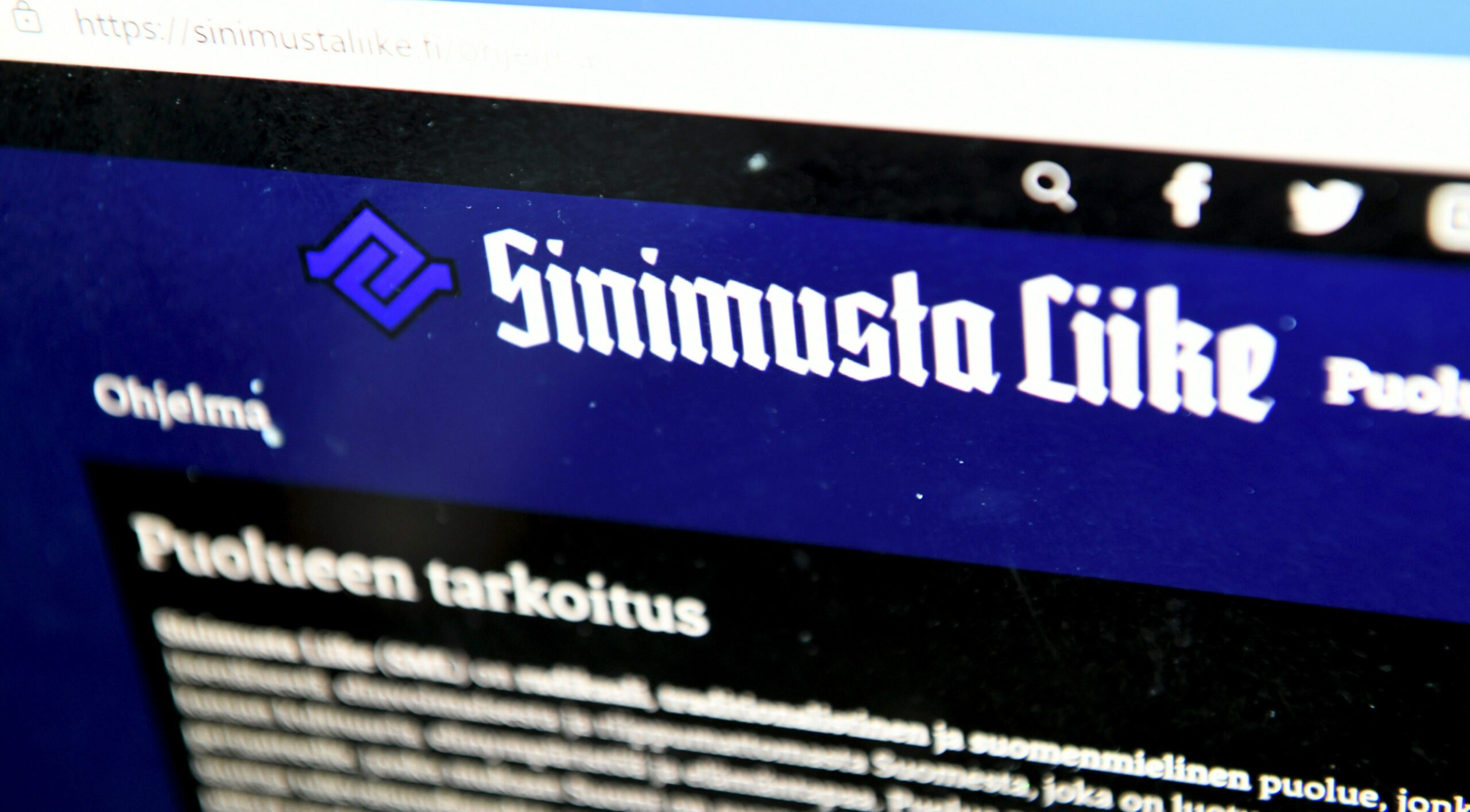 Sinimusta liike puoluerekisteriin - Verkkouutiset