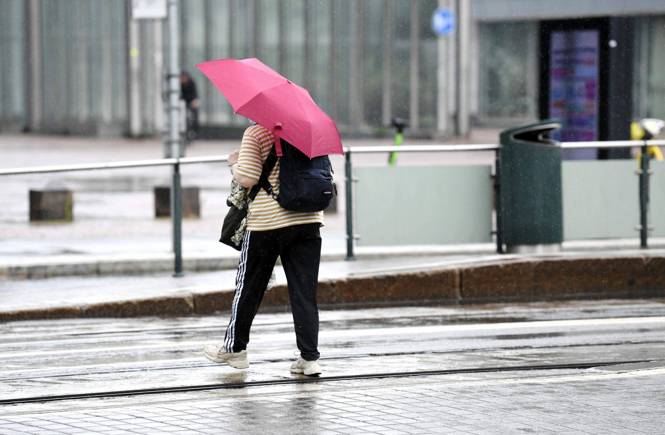 Helteet ja rajut ukkoset palaavat | Verkkouutiset