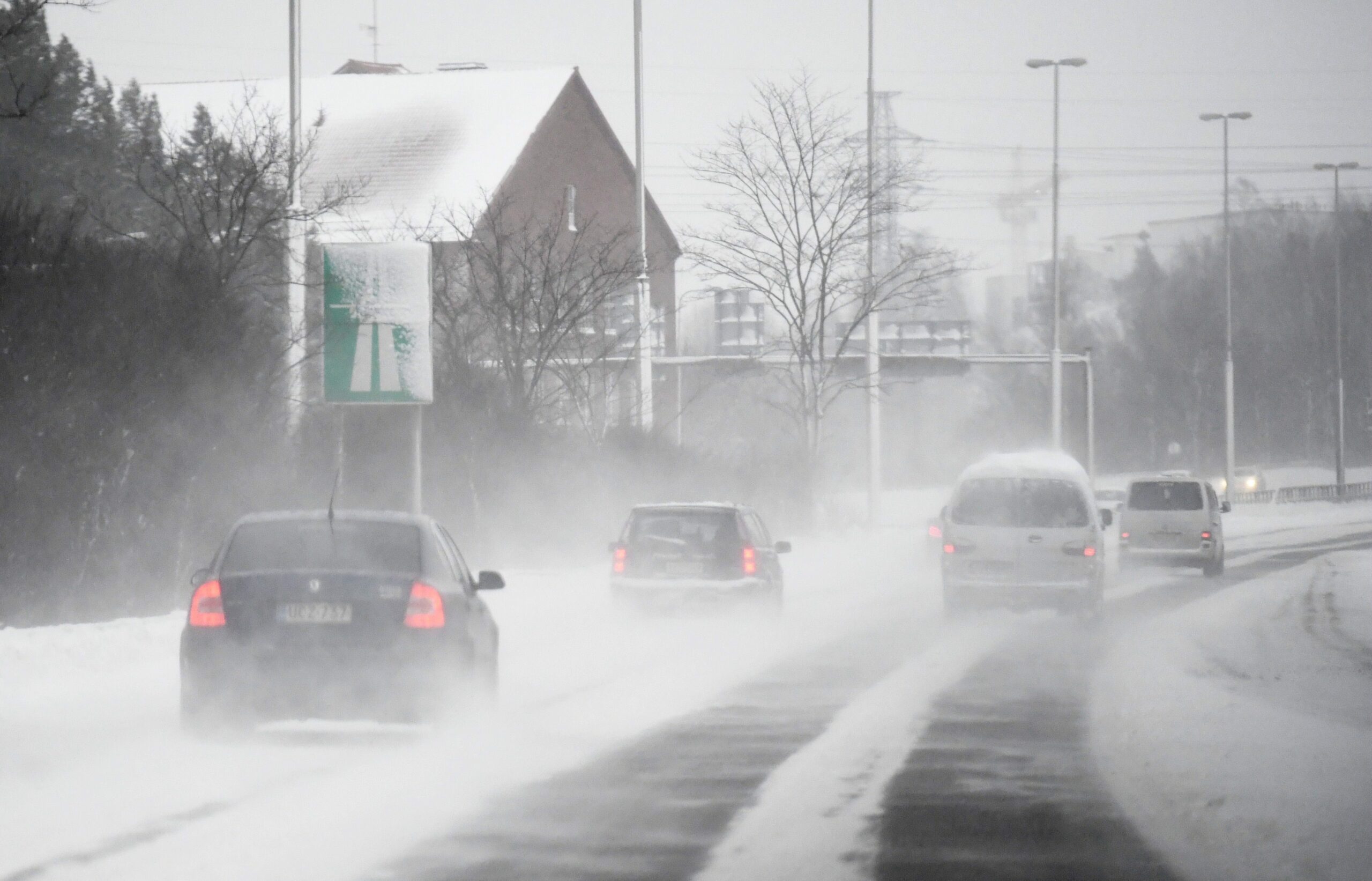 Lumimyräkkä iskee pian, ajokelistä varoitus | Verkkouutiset