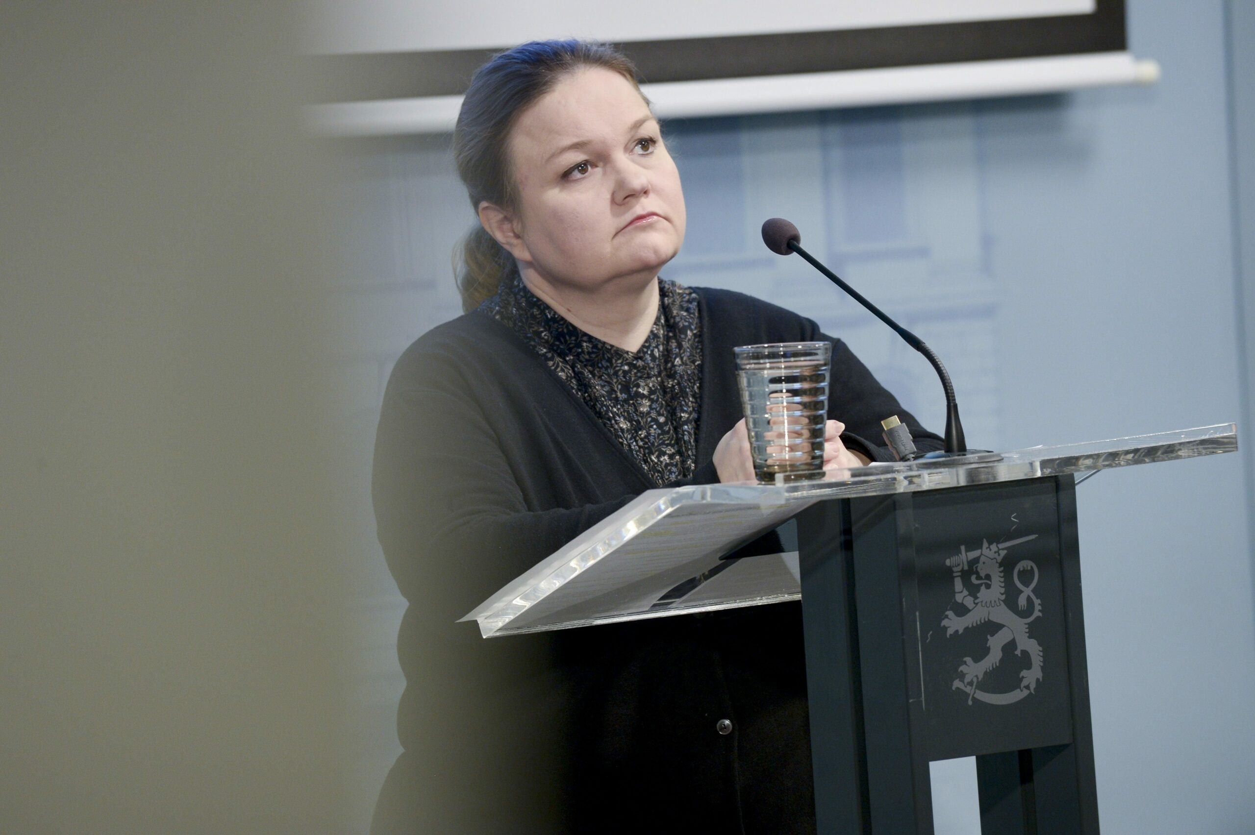 Koronaministeri Krista Kiuru sai koronan - Verkkouutiset