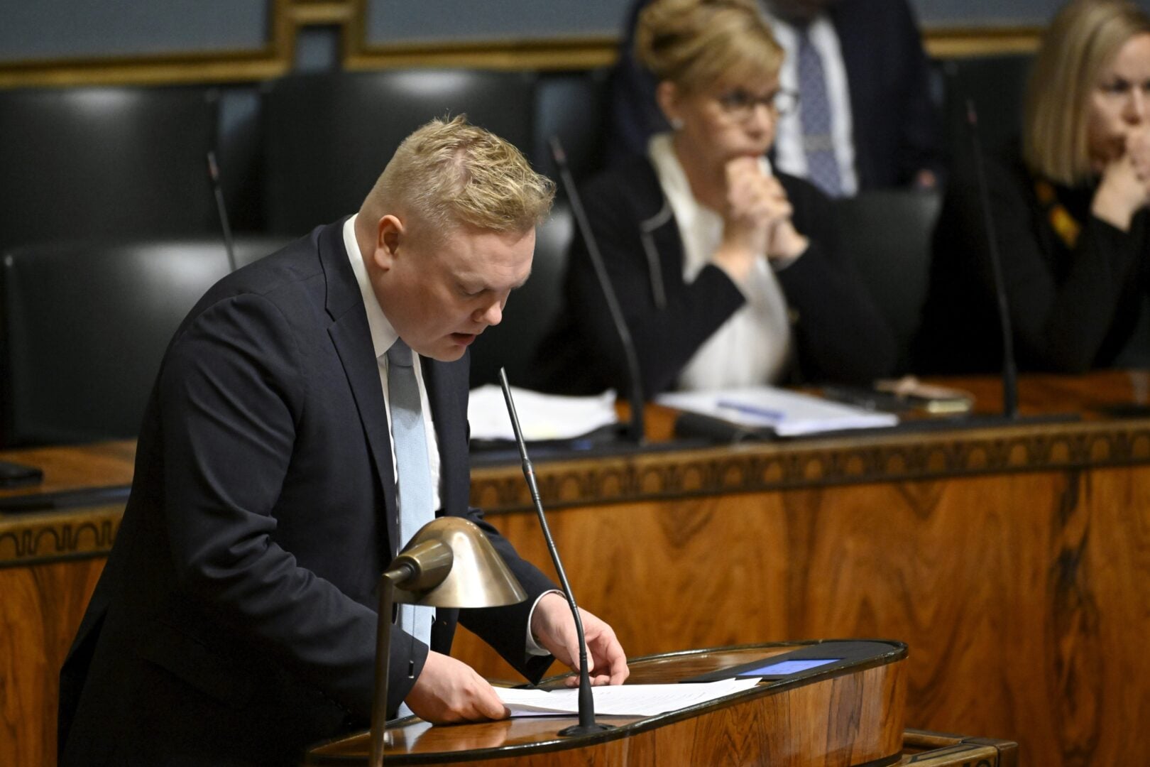 Antti Kurvisen mukaan hallitus on tehnyt nopeita päätöksiä tukitoimista ...