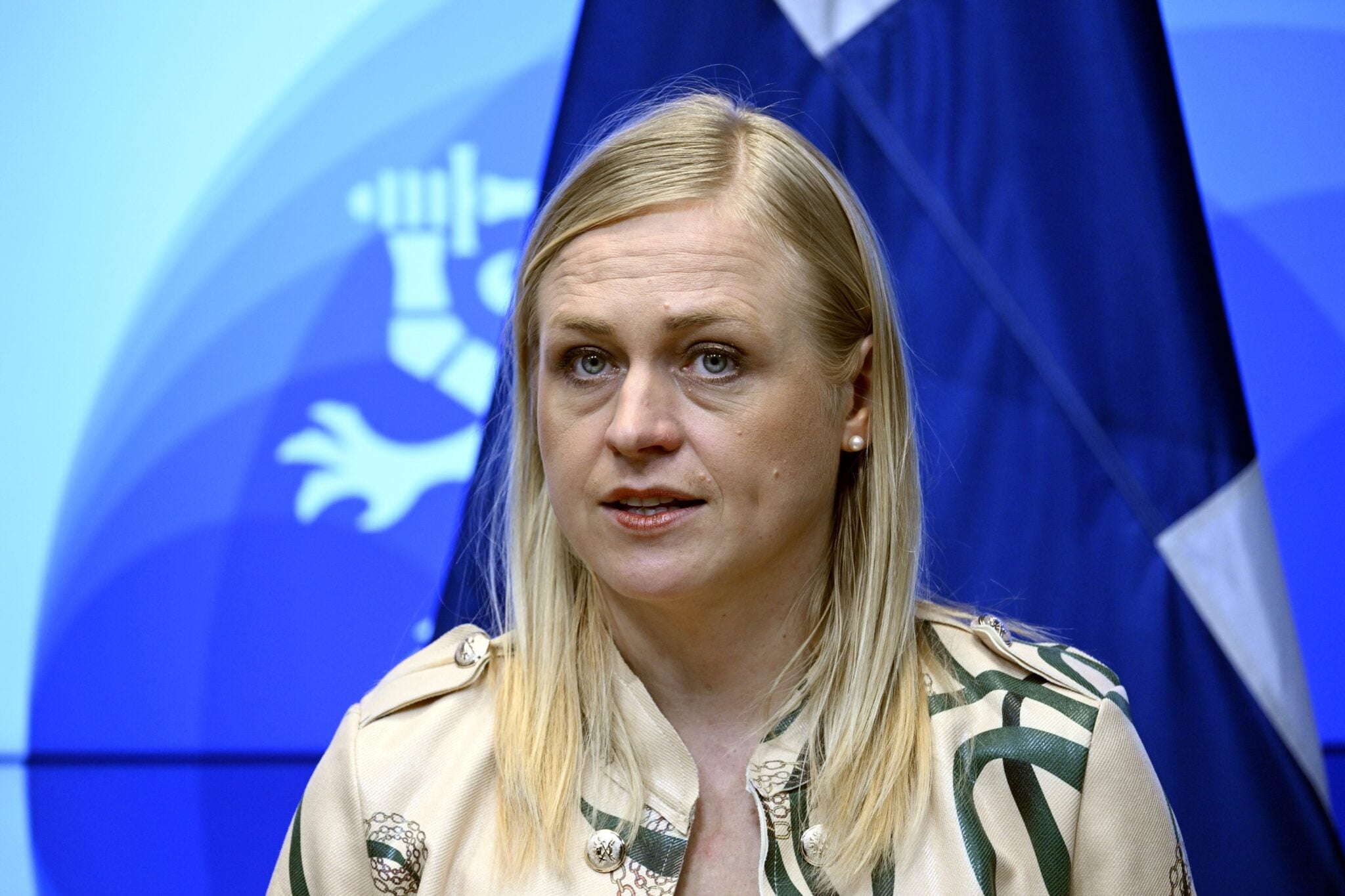 Elina Valtonen: EU:ssa neuvotellaan, tunnustetaanko Vladimir Putinin ...