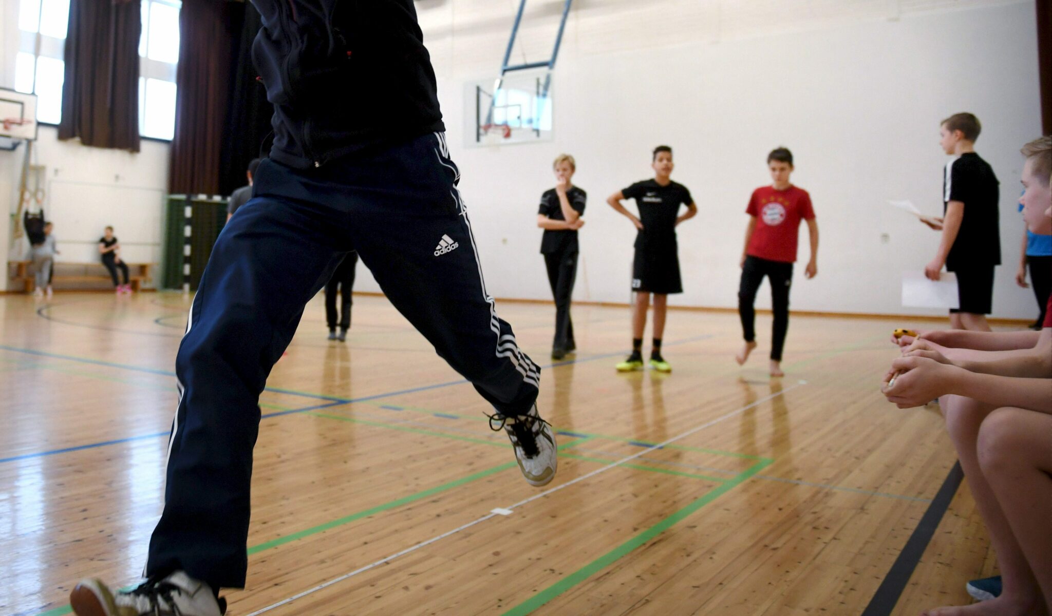 "Erittäin hankala yhtälö" – Kansanedustaja huolissaan nuorten ...