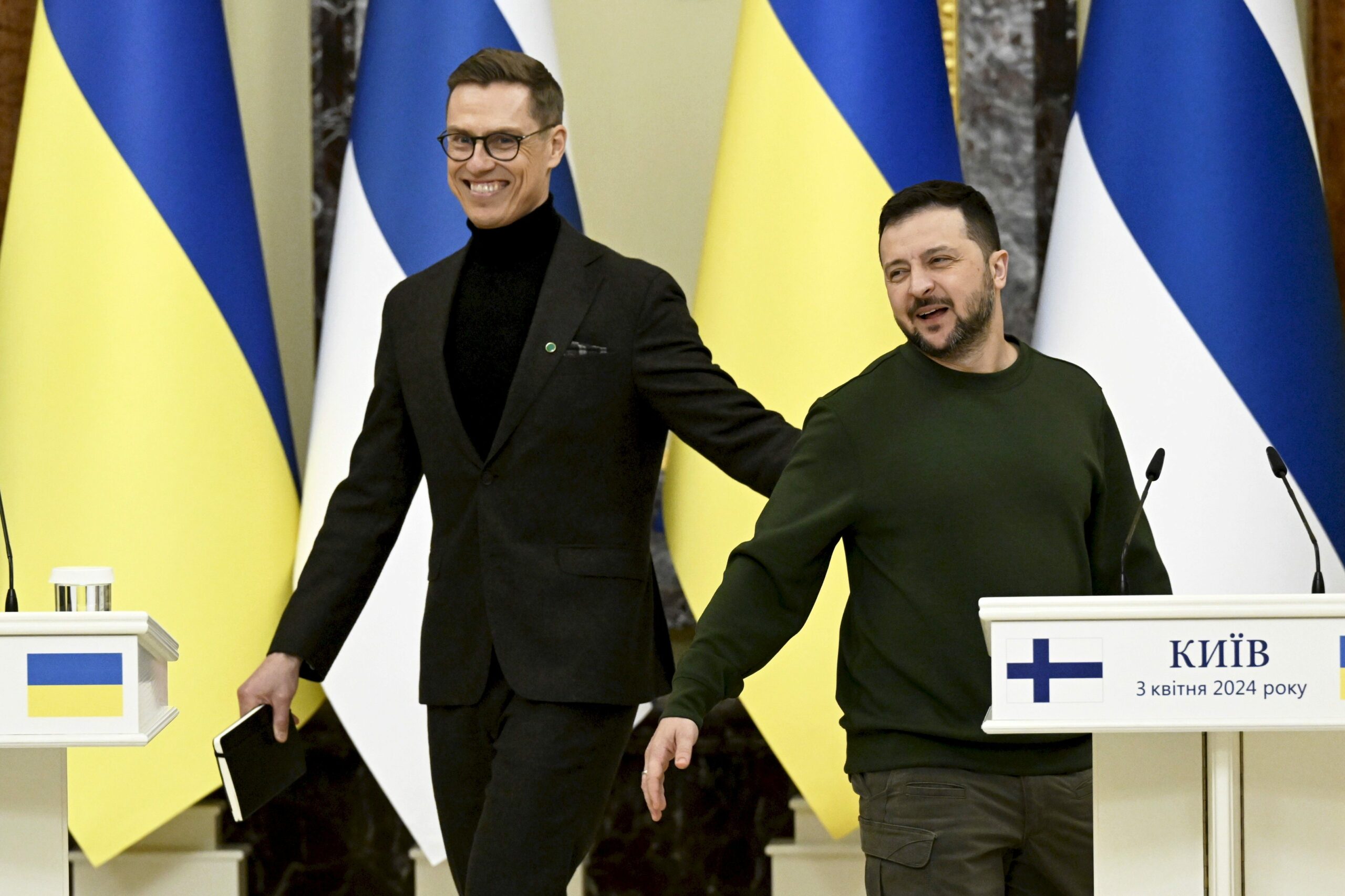 Volodomyr Zelenskyi soitti Alexander Stubbille - puhetta ...