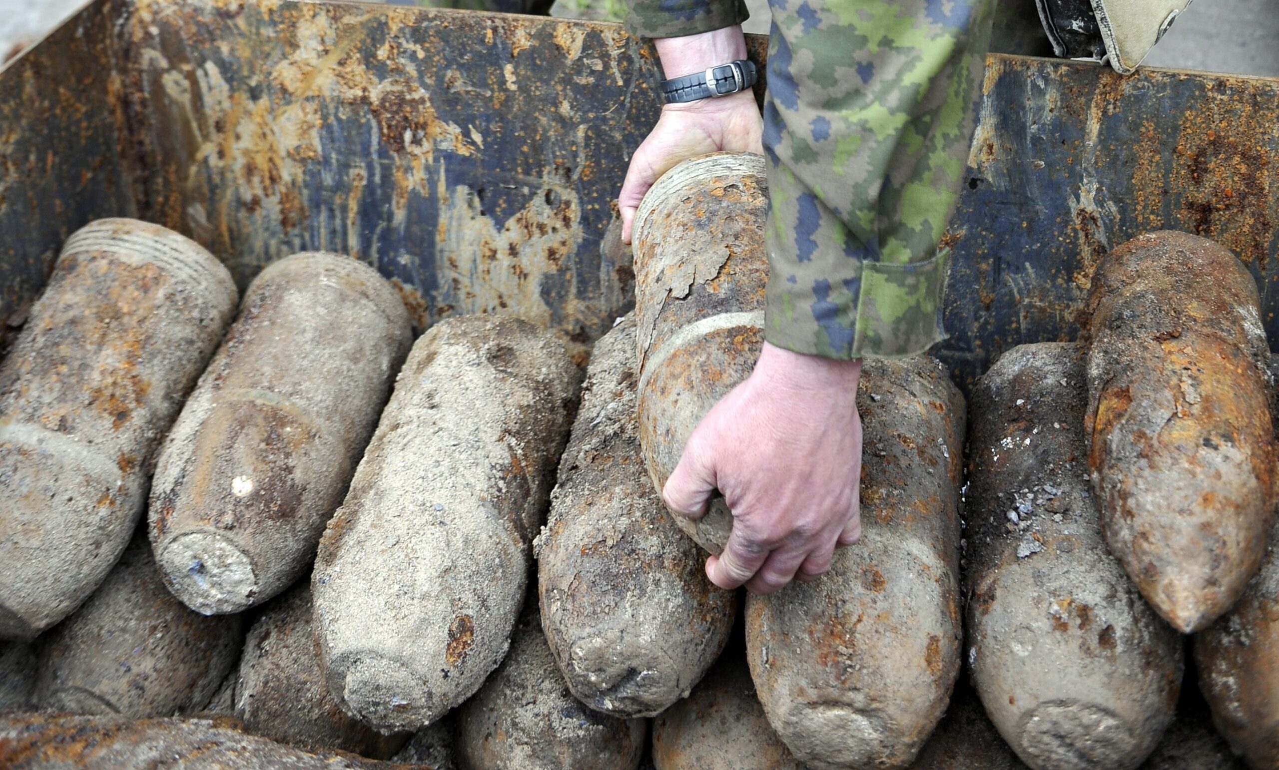 Upotettuja natsi-Saksan ammuksia metsästetään roboteilla merenpohjasta ...