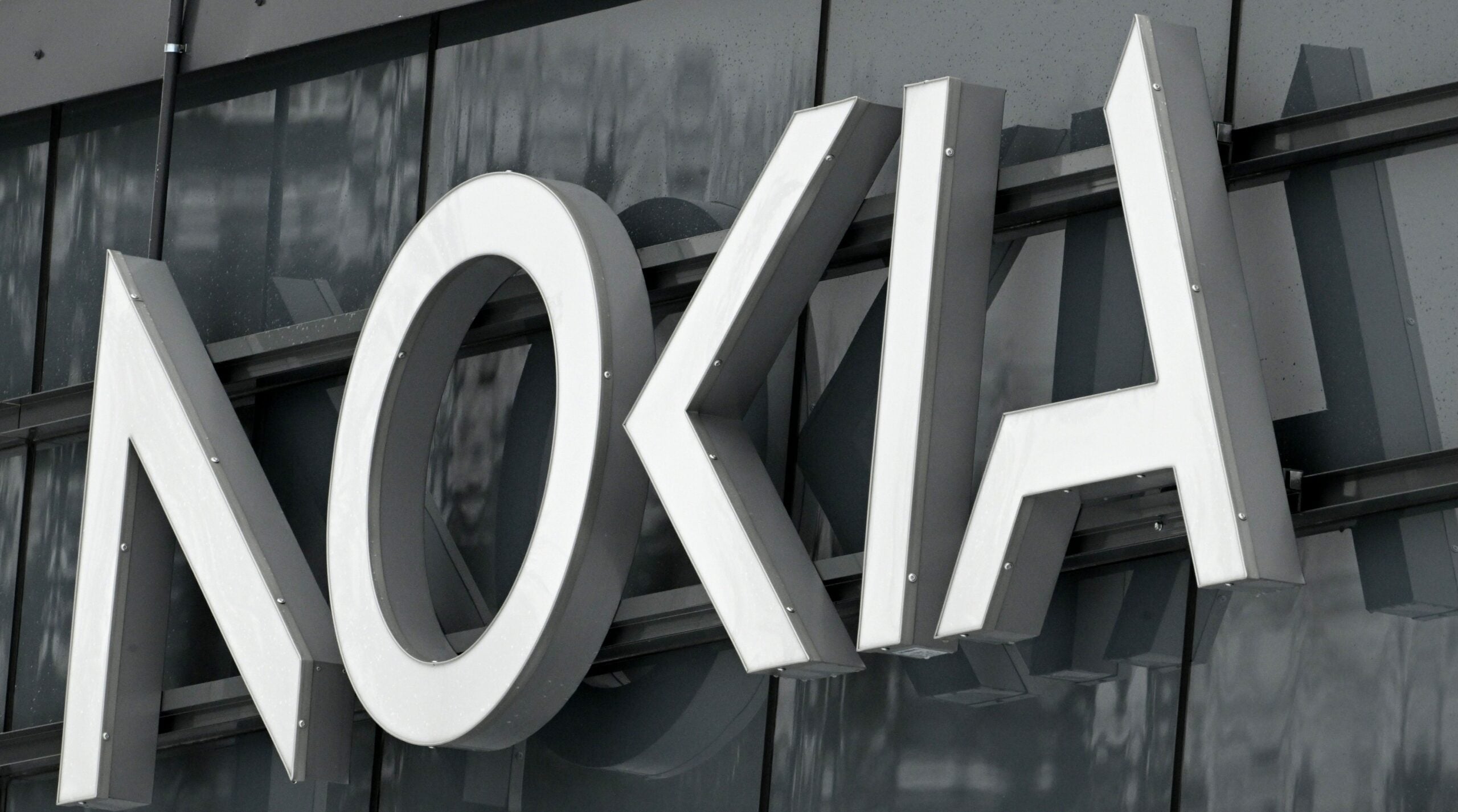 Nokia teki miljardikaupat Yhdysvalloissa - "liiketoiminta uudistuu ...