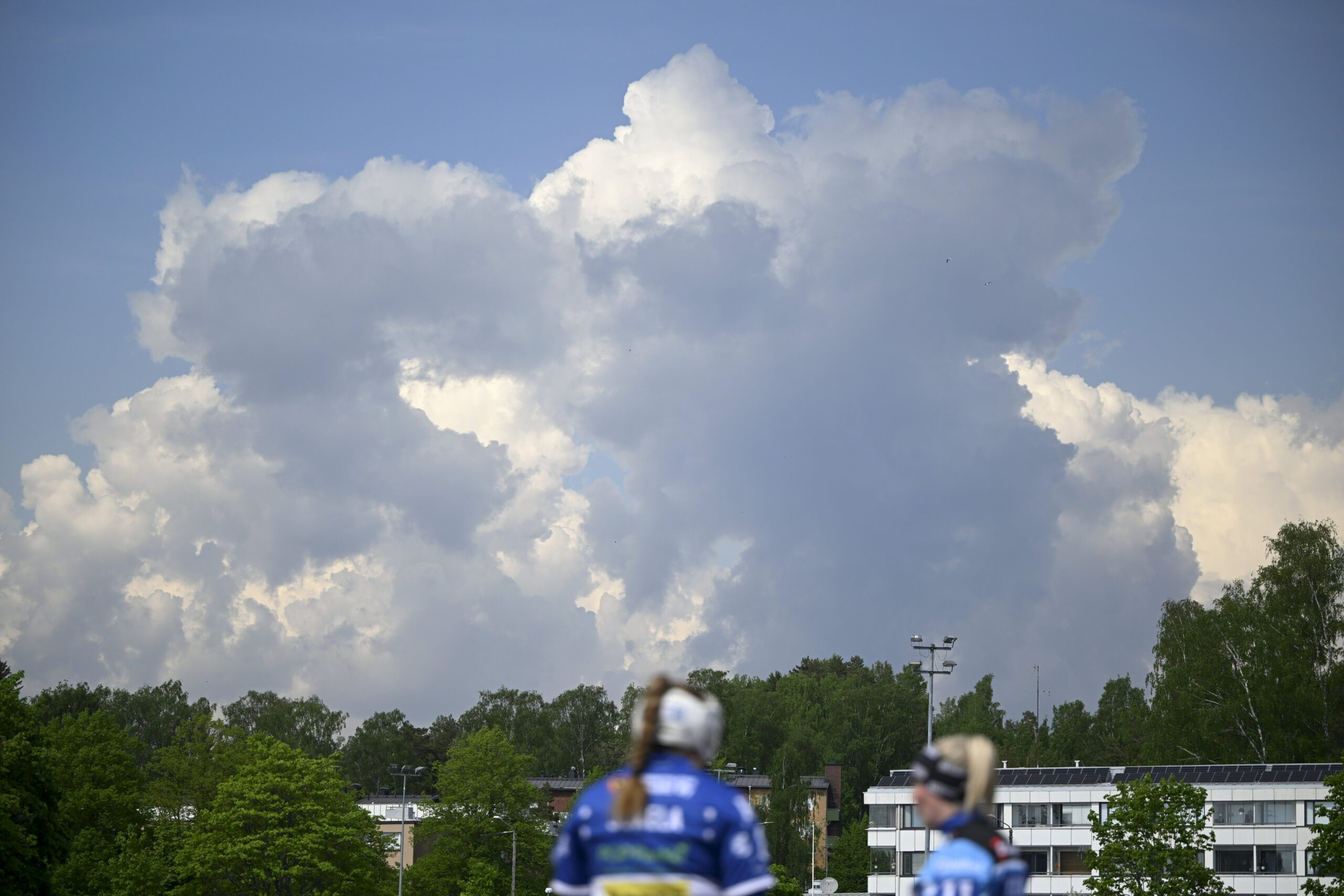 Loppuviikolla luvassa on sade- ja ukkoskuuroja | Verkkouutiset
