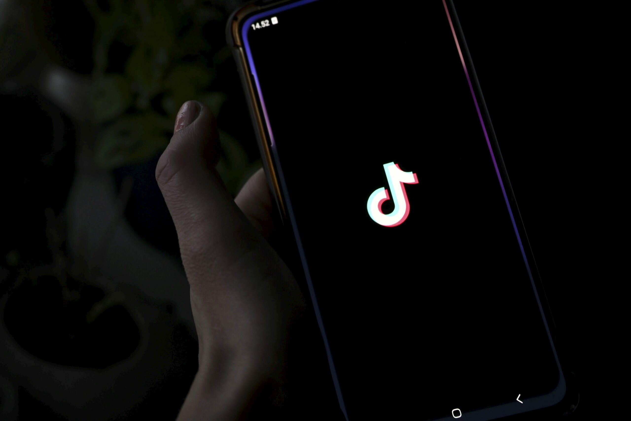 Jengit käyttävät nuoria palkkamurhaajina – 15-vuotias värvättiin ...