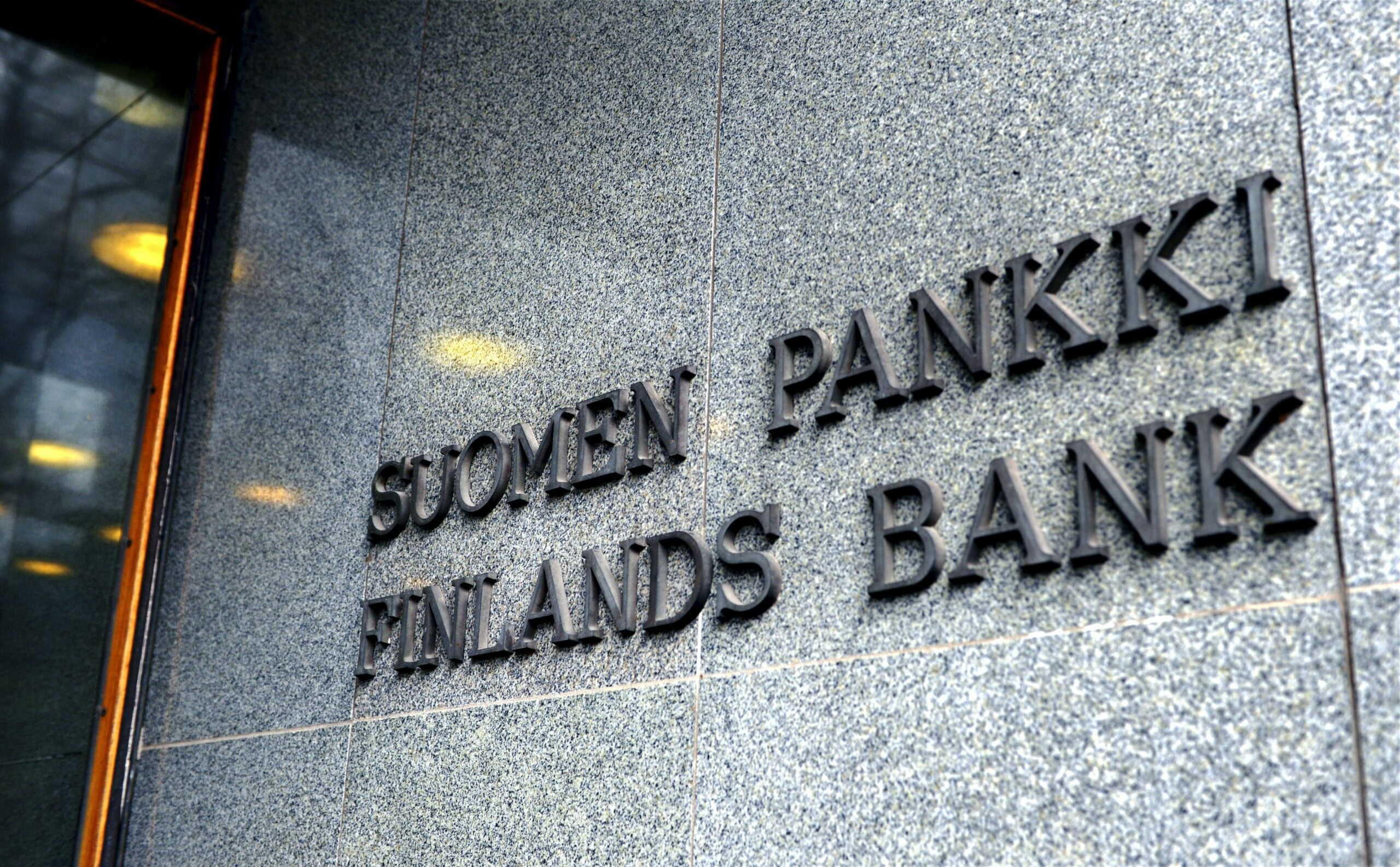 Suomen Pankki varoittaa uusista uhista: rahoitusjärjestelmän vakaus koetuksella | Verkkouutiset