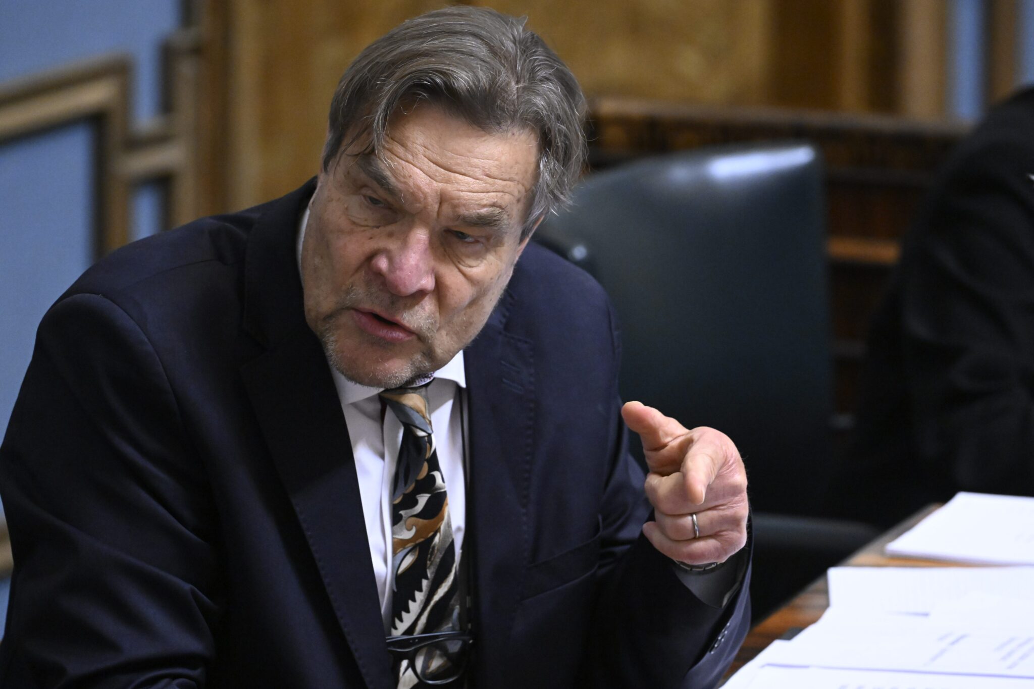 SDP:n Kimmo Kiljusen Venäjä-kohu paisuu - "Yhä synkempiä sävyjä ...