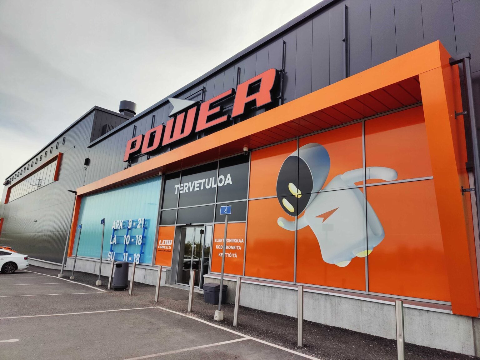 Power markkinoi yli 500 euron alennuksella puhelinta, jota ei voi ostaa ...